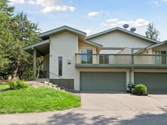 9521 Hartford Cir, Eden Prairie, MN 55347