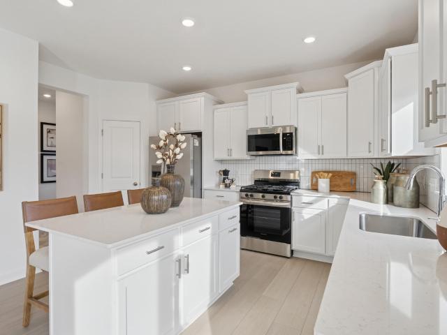 9521 Lydia Lane