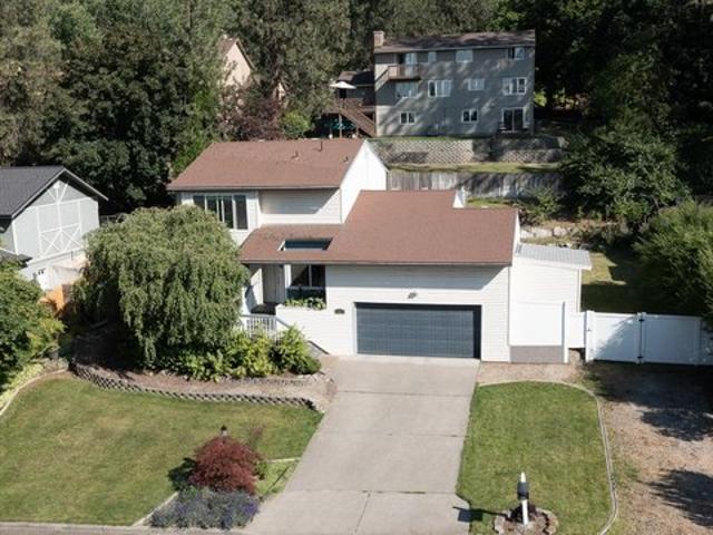 9522 N Loganberry Ct, Spokane, WA 99208