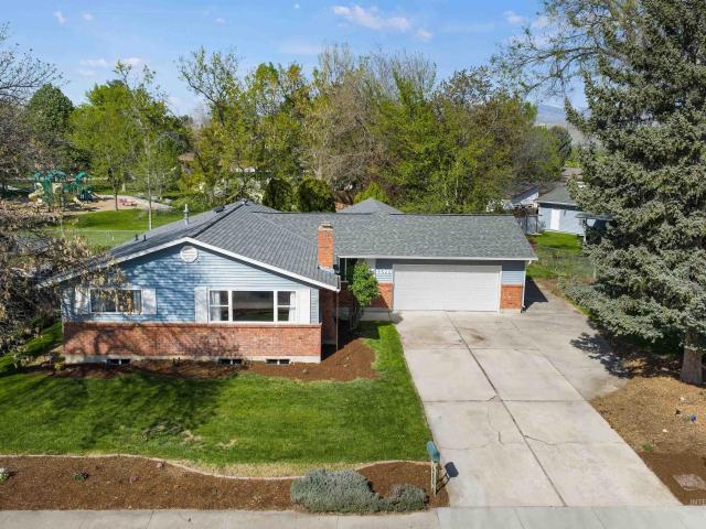9522 Birmingham Dr, Boise, ID 83704 | MLS #98982 | Compass