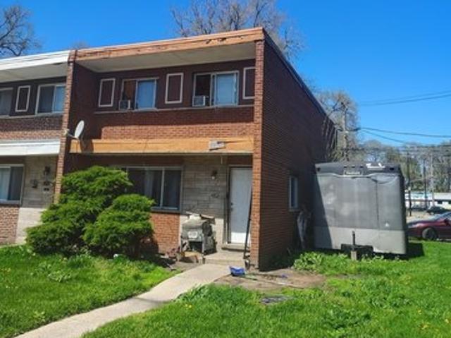 9522 S Colfax Ave, Chicago, IL 60617