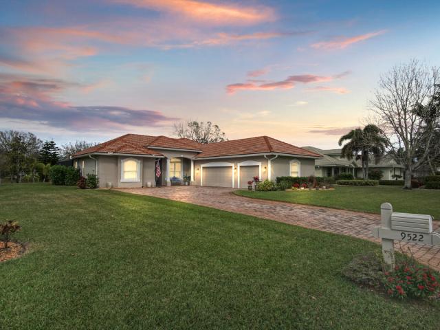 9522 Shadow Ln, Fort Pierce, FL 34951 | MLS #R11131 | Compass