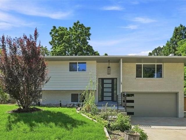 9522 W 64th Pl, Arvada, CO 80004