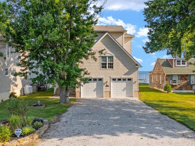 952 Chester River Drive