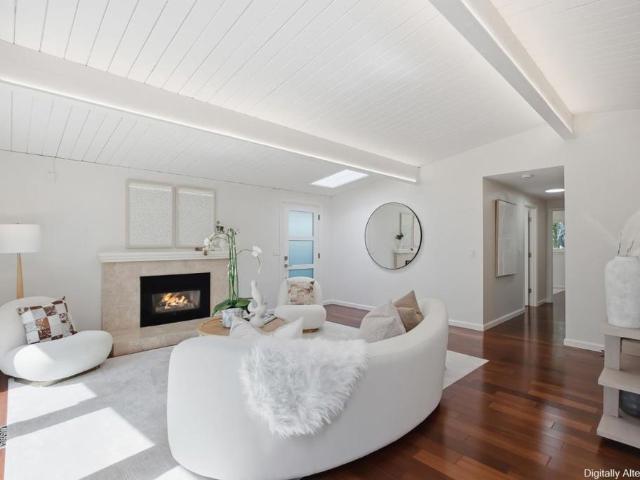 952 Dennis Drive