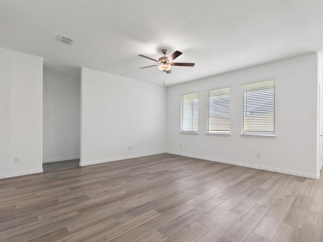 952 Dustwood Dr, Fort Worth, TX 76052 | MLS #21281