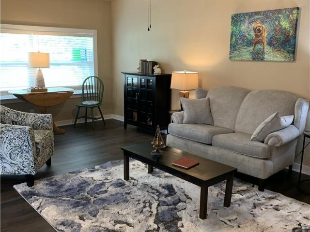 952 Fannin Loop