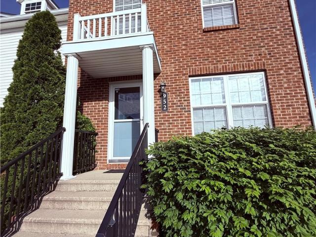 952 Hartford Village Boulevard