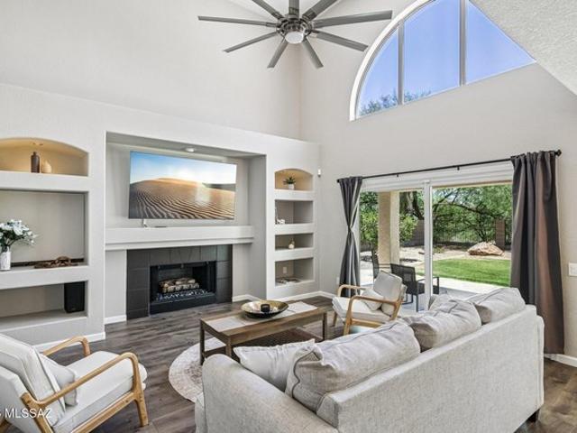 952 S Rincon Rising Rd, Tucson, AZ 85748