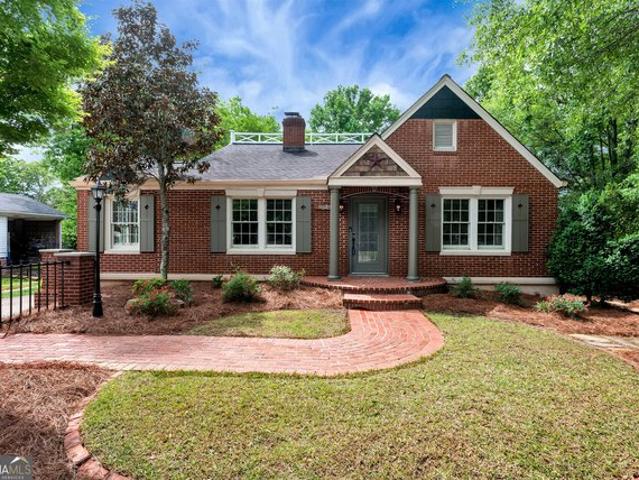 952 Wayside St NW, Cornelia, GA 30531