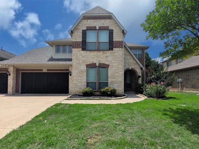 952 Tara Dr, Burleson, TX 76028