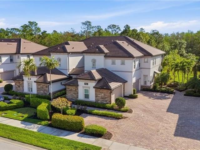 9536 Ironstone Ter Apt 202, Naples, FL 34120