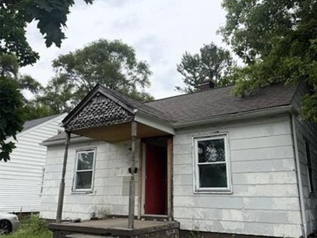 9536 Plainview Ave, Detroit, MI 48228
