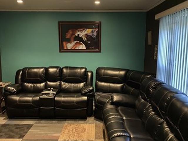 9536 S Chappel Ave Unit 1, Chicago, IL 60617