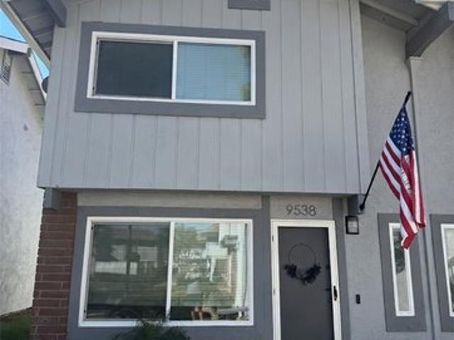 9538 Bickley Dr Unit 2, Huntington Beach, CA 92646