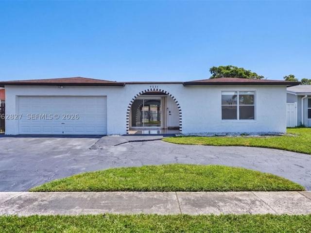 9531 NW 20th Pl, Sunrise, FL 33322