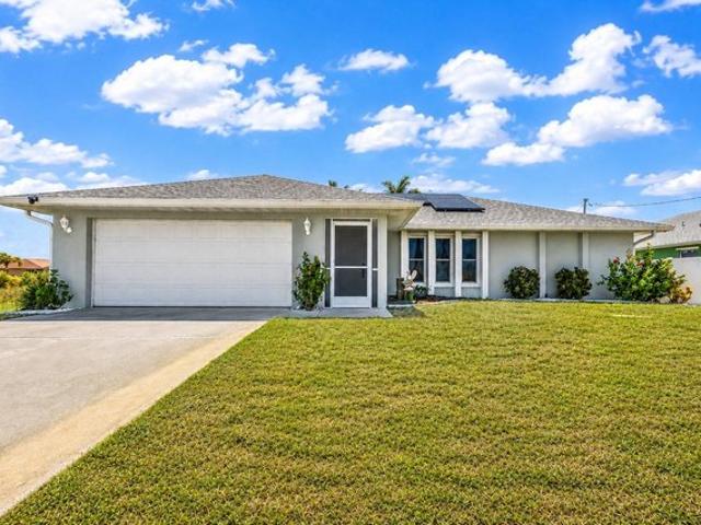 9532 Galaxie Cir, Port Charlotte, FL 33981