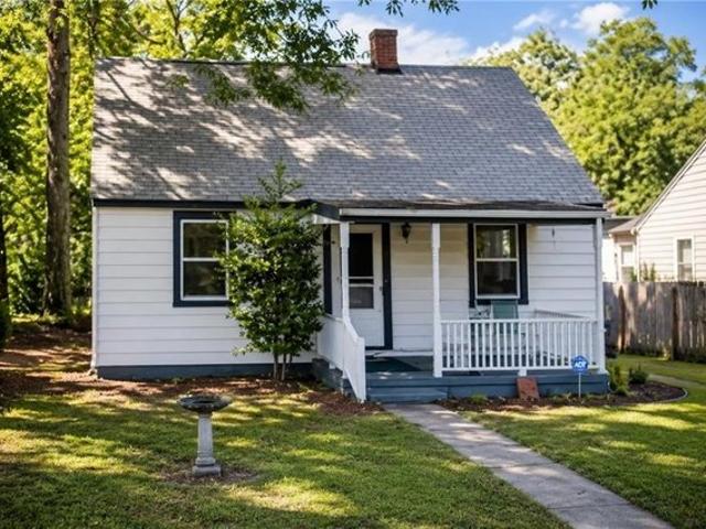 953 19th St, Newport News, VA 23607