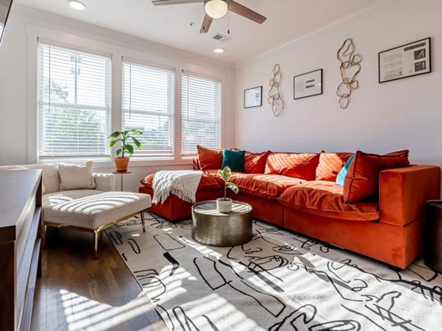 953 44th Ave N Apt 203, Nashville, TN 37209
