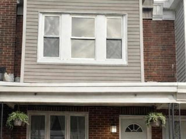 953 Anchor St, Philadelphia, PA 19124
