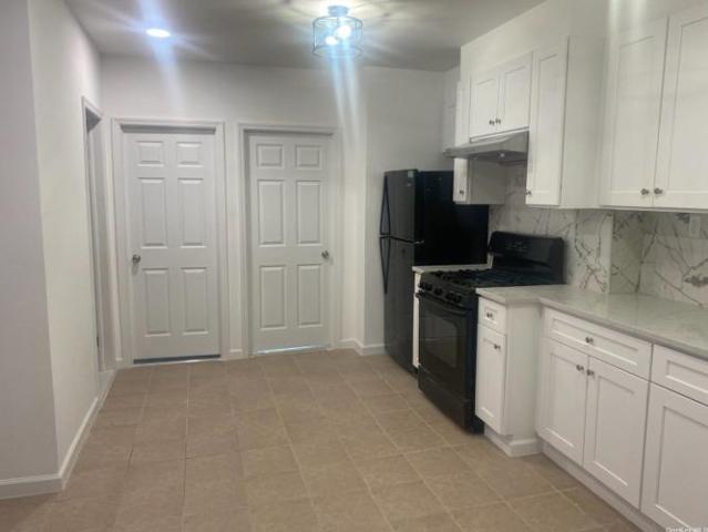 953 Dumont Ave 2F, New York City