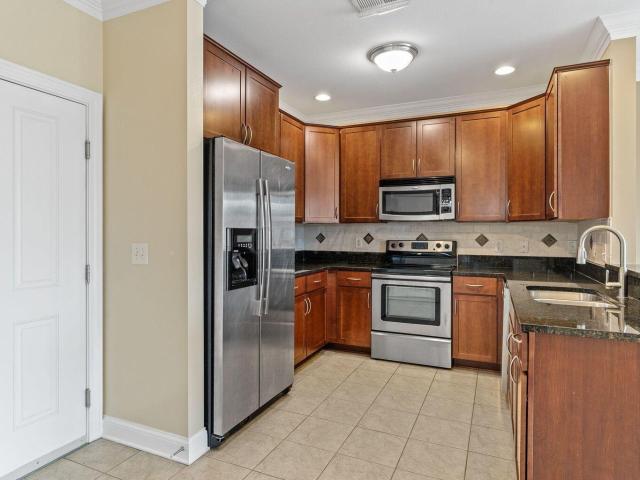 953 Ingleside Avenue # 312