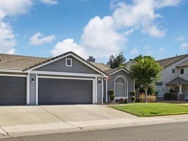 953 Lake Canyon Ave, Galt, CA 95632