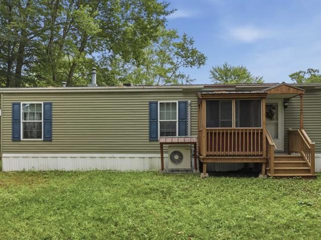 953 Little John Dr, Exeter, NH 03833