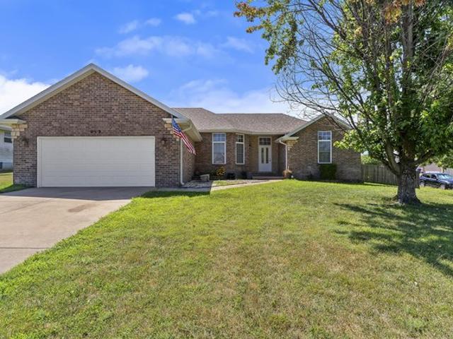 953 Megan Ln, Willard, MO 65781