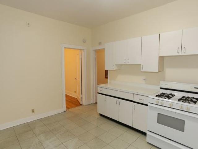 953 N Hoyne Avenue # 2
