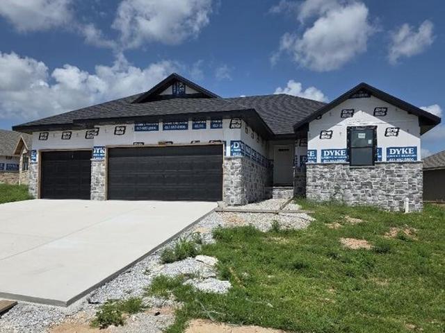 953 S Pindall Ln, Nixa, MO 65714