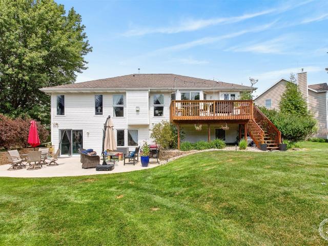 953 Sunset Hills Court
