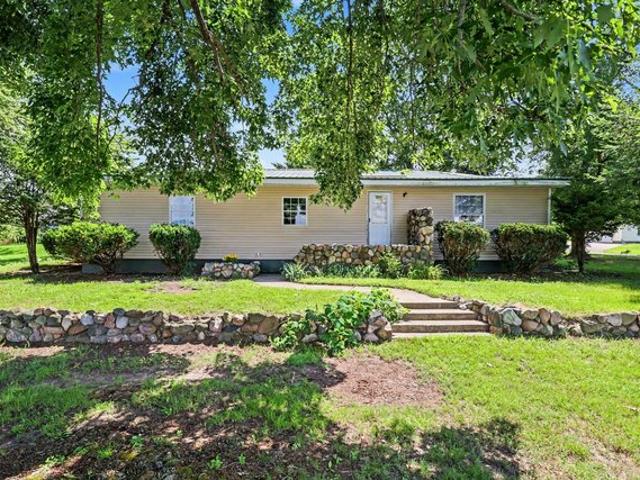 953 Weaver Rd, Bronson, MI 49028
