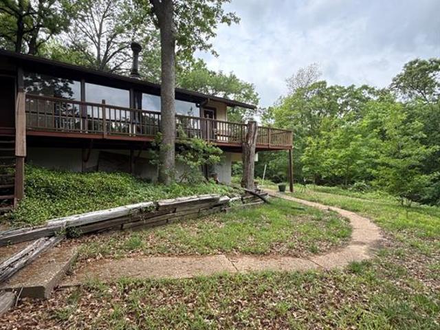 953 Tanglewood Trail, Pottsboro, TX 75076 | MLS #21243 | Compass