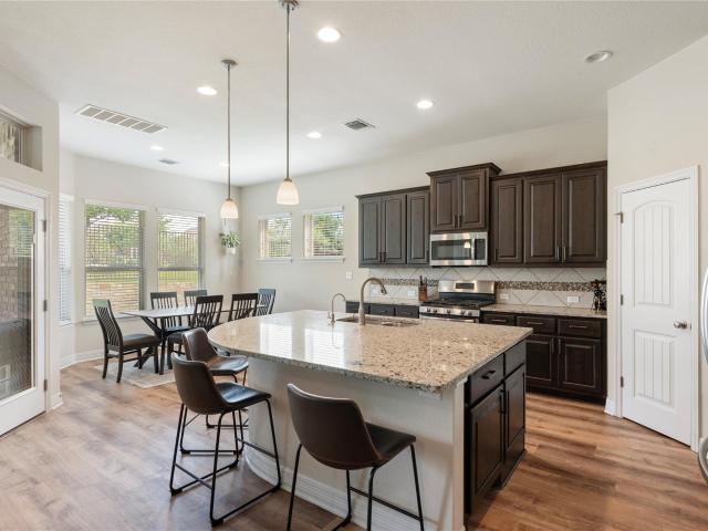 953 Vista Gardens Dr