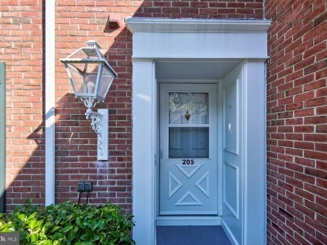 9545 Quail Hollow # 205