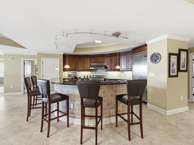 9547 Edgerton Dr. 606