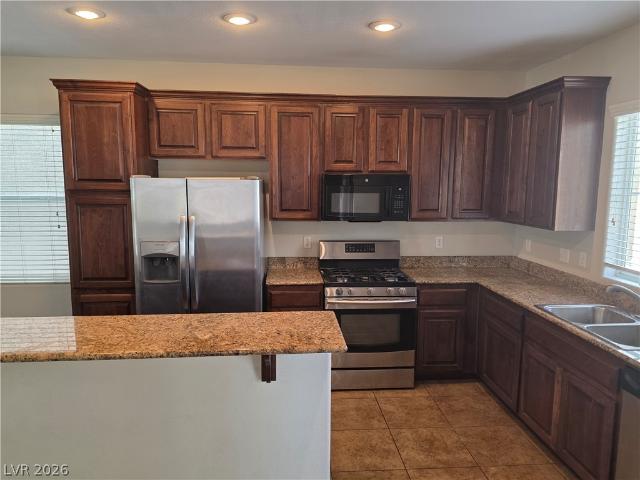 9547 Leaping Lizard Street