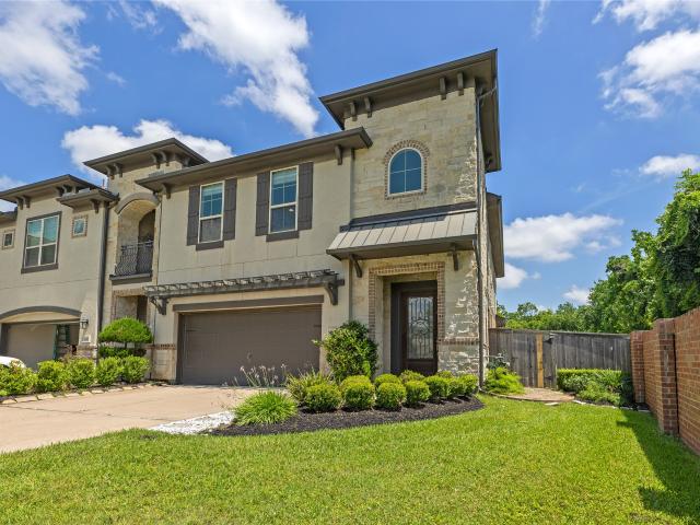 9547 Scanlan Heights Lane