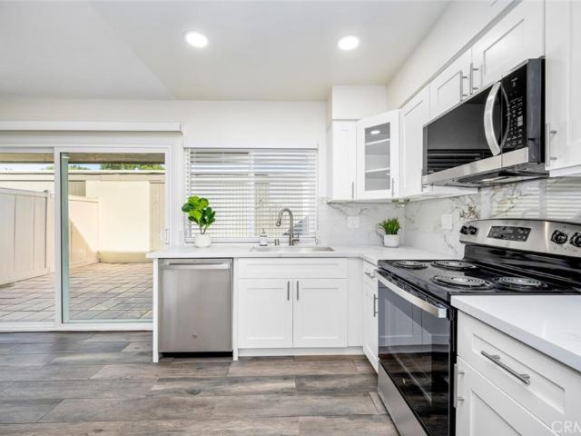 9548 Bloomfield
