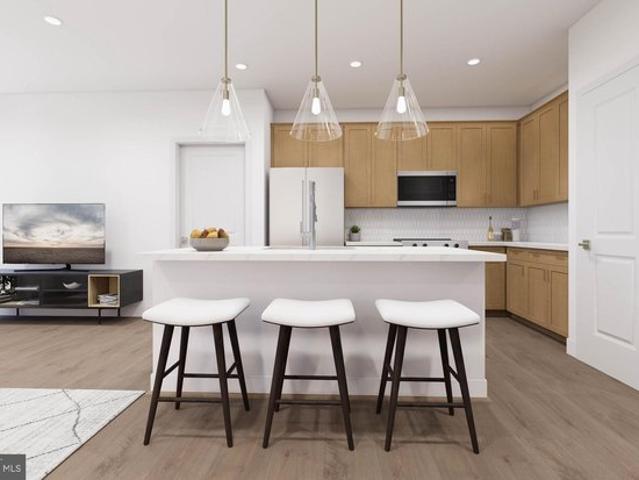 9540 Bastille St Unit 404, Fairfax, VA 22031
