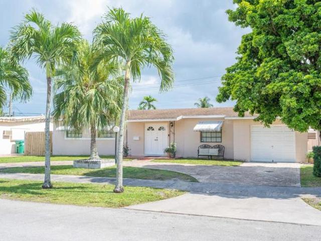 9540 51st Ter SW, Miami, FL 33165