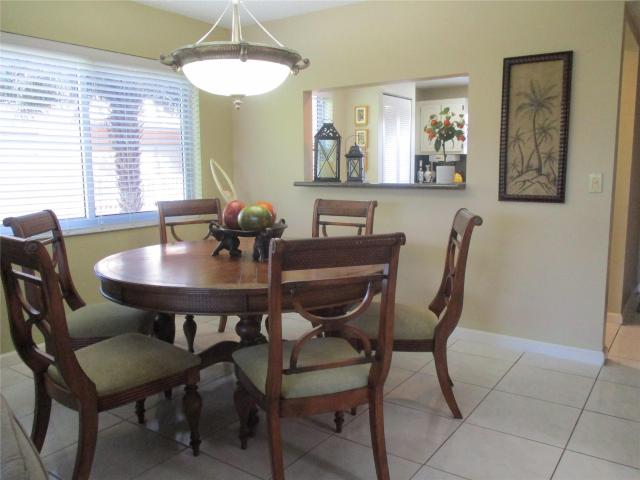 9541 Sunrise Lakes Blvd, Unit 210, Sunrise, FL 33322 | MLS #F10552