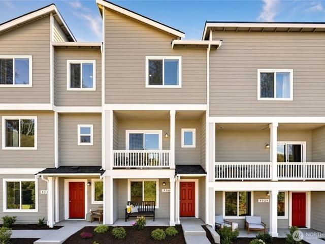 9542 Mineral Ave NW, Silverdale, WA 98383