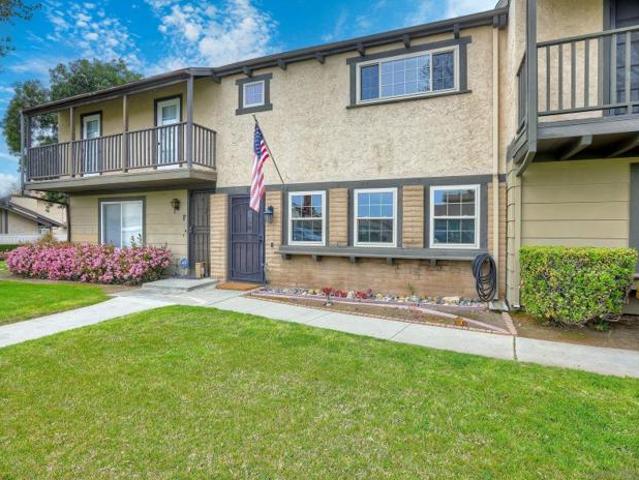 9543 Cottonwood Ave E, Santee, CA 92071