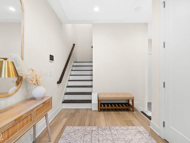 954 Berkhamsted Lane