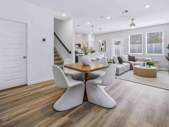954 Green Vines Ln, Houston, TX 77091