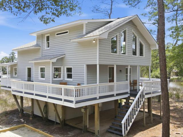 954 Fork Point Road