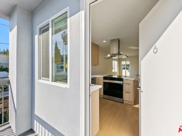 954 N San Vicente Blvd, Unit 6, West Hollywood, CA 90069 | MLS #26662