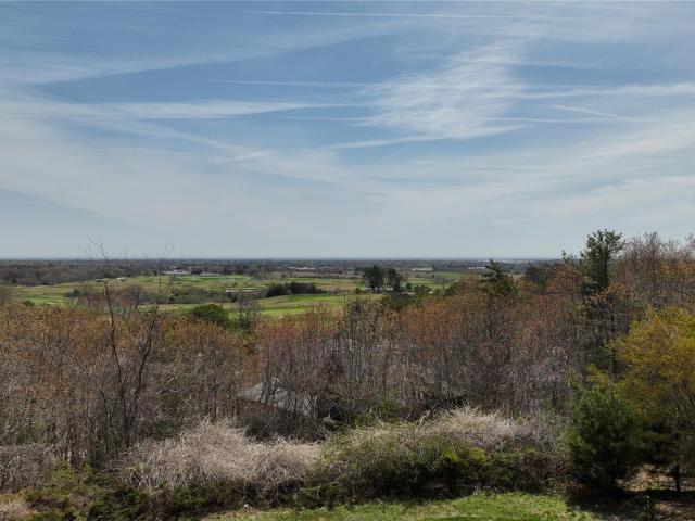 954 Noyack Path